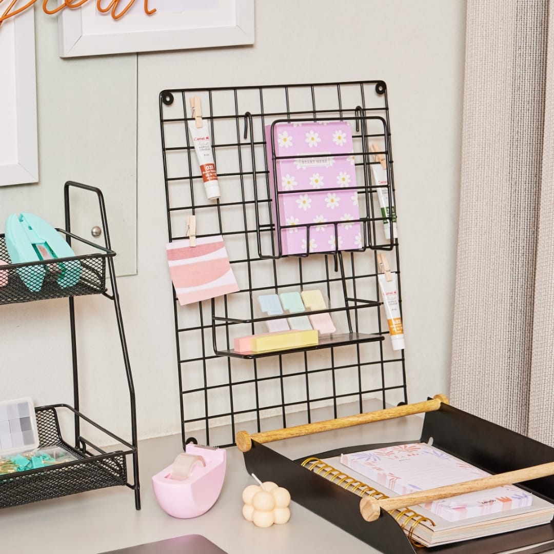 Metal wall organiser store